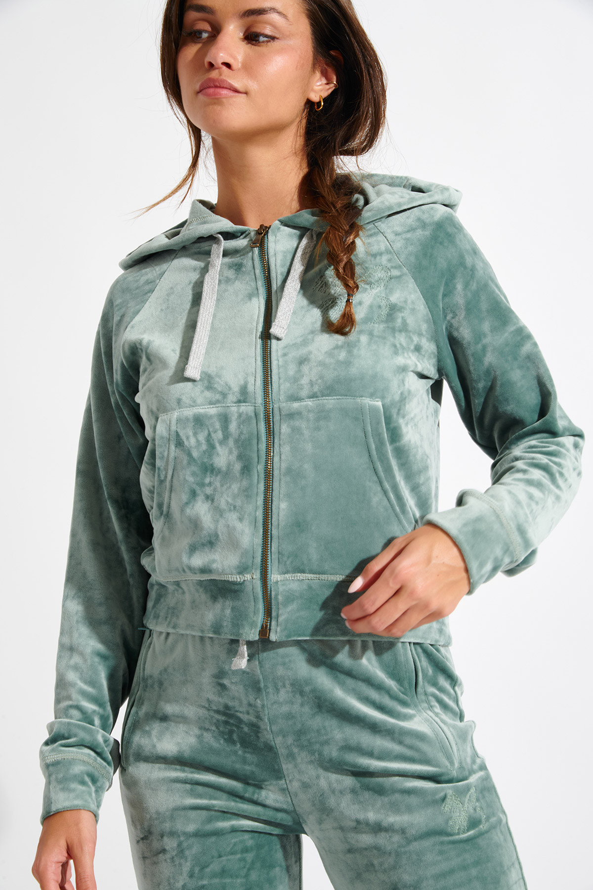 MAKAIO SEALAKE almond green velvet jacket | Banana Moon®