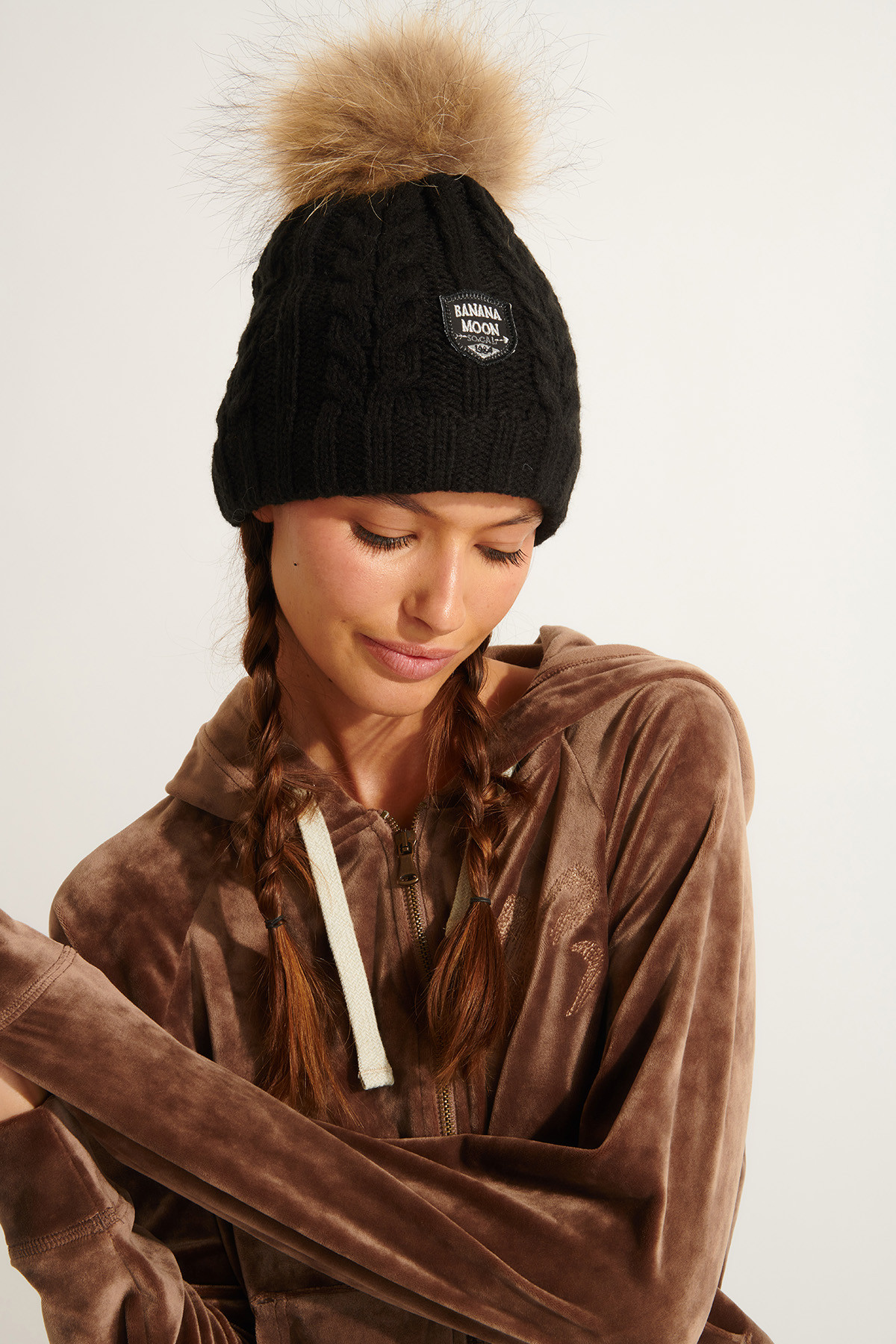 DOTTO LEMONWOOD black bobble beanie | Banana Moon®
