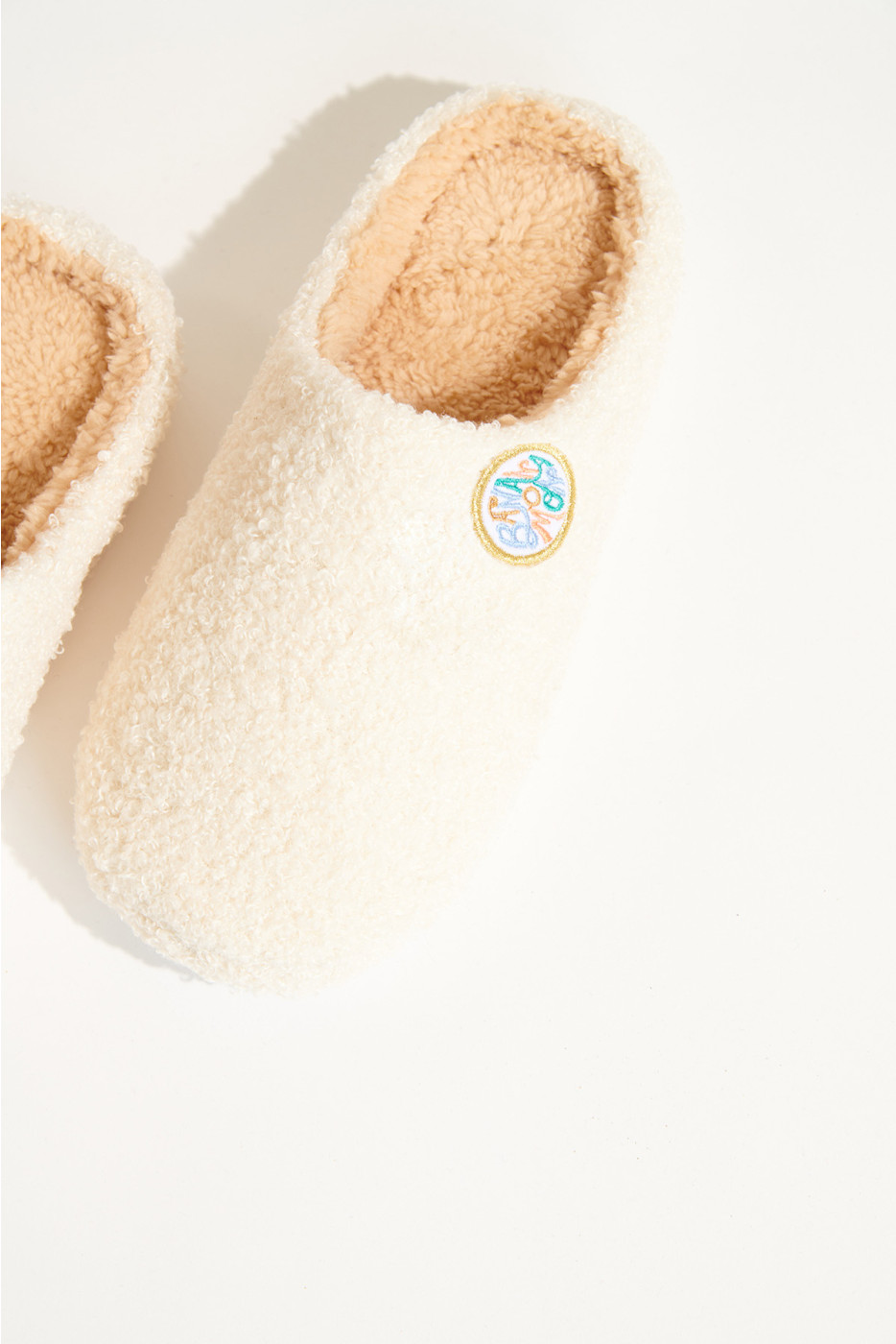 Zapatillas ecrú para mujer OUMA CHILLS | Banana Moon®