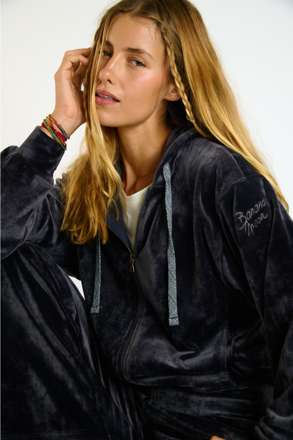 IVY SEACHIC Grey Velvet Jacket | Banana Moon®
